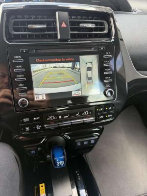 Balts Toyota Prius 2021 Viļņa, ar dzinēja tilpumu 1.80 L un nobraukumu 120 tūkst. km par 17720 €, foto 42 vietnē AUTOMOTO.COM.LV