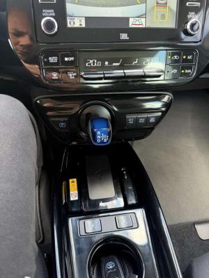 Balts Toyota Prius 2021 Viļņa, ar dzinēja tilpumu 1.80 L un nobraukumu 120 tūkst. km par 17720 €, foto 44 vietnē AUTOMOTO.COM.LV