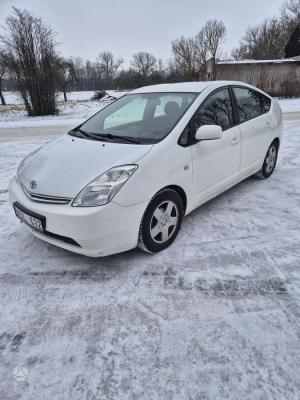 Balts Toyota Prius 2025 Vilkaviškis, ar dzinēja tilpumu 1.50 L un nobraukumu 232 tūkst. km par 2950 €, foto  vietnē AUTOMOTO.COM.LV