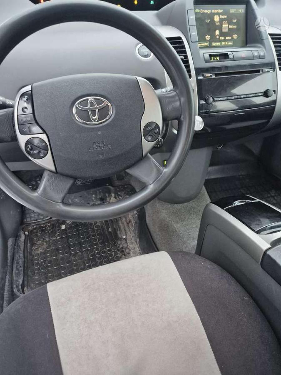 Balts Toyota Prius 2025 Vilkaviškis, ar dzinēja tilpumu 1.50 L un nobraukumu 232 tūkst. km par 2950 €, foto 8 vietnē AUTOMOTO.COM.LV