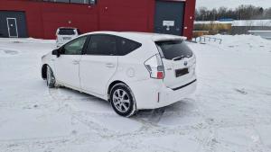 Balts Toyota Prius 2012 Kauņa, ar dzinēja tilpumu 1.80 L un nobraukumu 283 tūkst. km par 7850 €, foto 3 vietnē AUTOMOTO.COM.LV