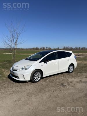Balts Toyota Prius 2012 Daugavpils, ar dzinēja tilpumu 1.80 L un nobraukumu 280 tūkst. km par 6900 €, foto 2 vietnē AUTOMOTO.COM.LV