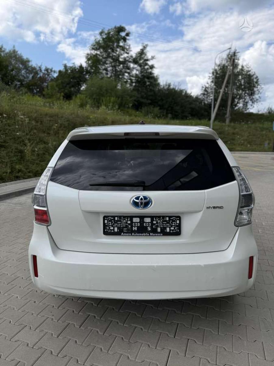 Balts Toyota Prius 2012 Viļņa, ar dzinēja tilpumu 1.80 L un nobraukumu 470 tūkst. km par 7700 €, foto 6 vietnē AUTOMOTO.COM.LV