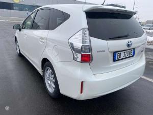Balts Toyota Prius 2013 Viļņa, ar dzinēja tilpumu 1.80 L un nobraukumu 260 tūkst. km par 9900 €, foto 5 vietnē AUTOMOTO.COM.LV