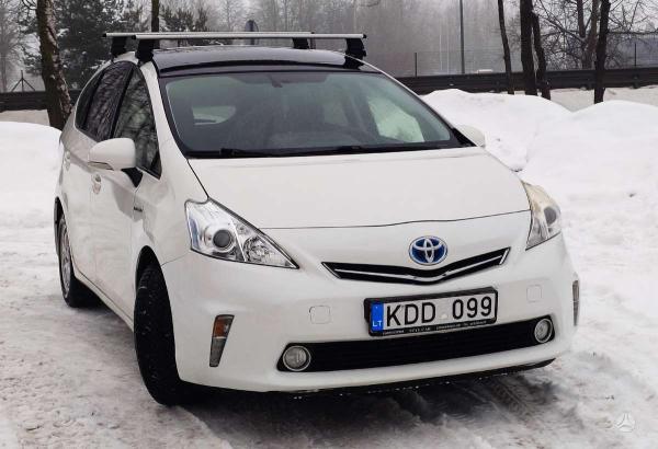 Balts Toyota Prius 2013 Viļņa, ar dzinēja tilpumu 1.80 L un nobraukumu 266 tūkst. km par 9500 €, foto 10 vietnē AUTOMOTO.COM.LV