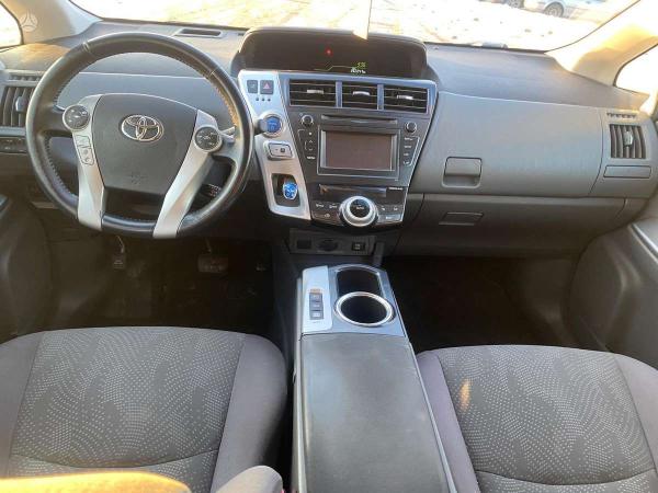Balts Toyota Prius 2013 Viļņa, ar dzinēja tilpumu 1.80 L un nobraukumu 260 tūkst. km par 9900 €, foto 11 vietnē AUTOMOTO.COM.LV
