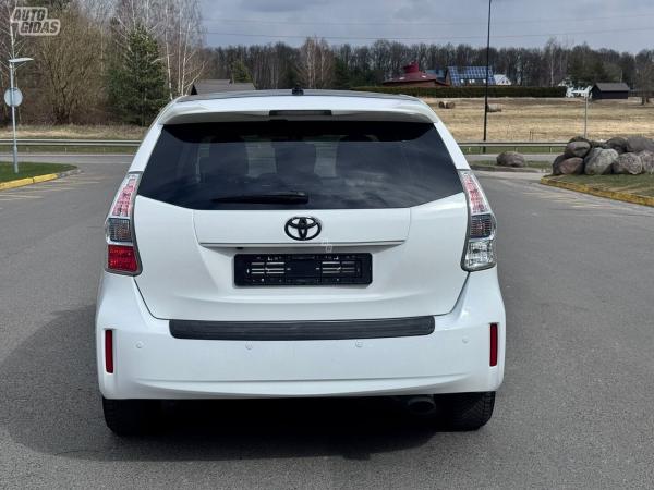 Balts Toyota Prius 2013 Viļņa, ar dzinēja tilpumu 1.80 L un nobraukumu 374 tūkst. km par 8950 €, foto 5 vietnē AUTOMOTO.COM.LV