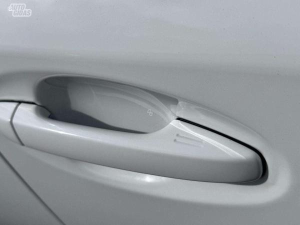 White Toyota Prius 2013 in Vilnius, with an engine capacity of 1.80 L and mileage of 374 thousand km for 8950 €, photo 10 on AUTOMOTO.COM.LV