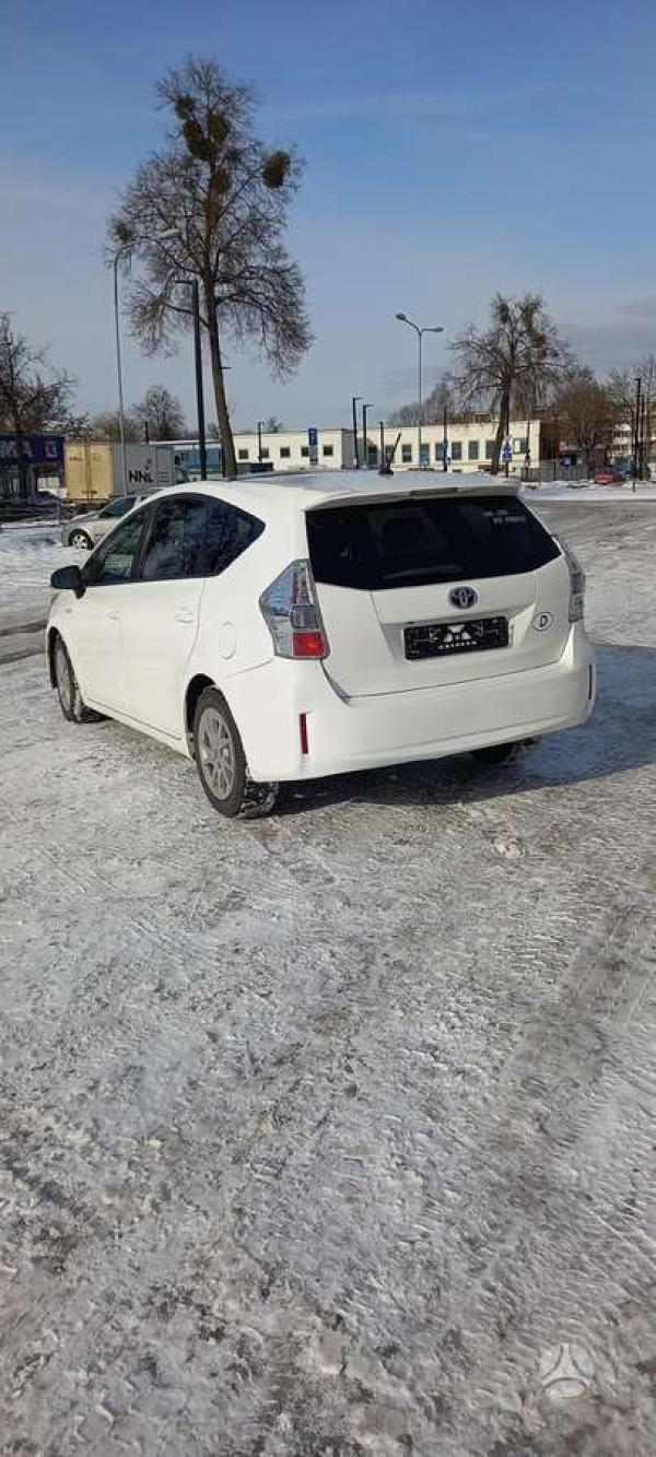 Balts Toyota Prius 2014 Alīta, ar dzinēja tilpumu 1.80 L un nobraukumu 263 tūkst. km par 9700 €, foto 6 vietnē AUTOMOTO.COM.LV