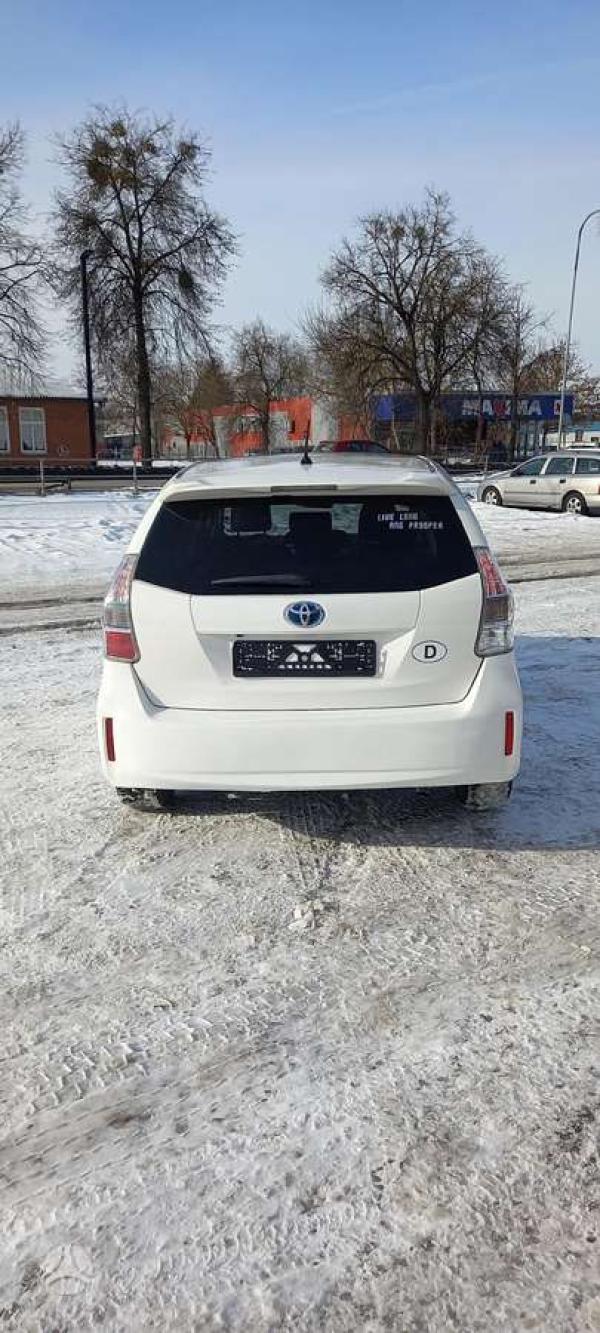 Balts Toyota Prius 2014 Alīta, ar dzinēja tilpumu 1.80 L un nobraukumu 263 tūkst. km par 9700 €, foto 8 vietnē AUTOMOTO.COM.LV