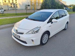 White Toyota Prius 2014 in Vilnius, with an engine capacity of 1.80 L and mileage of 235 thousand km for 7990 €, photo  on AUTOMOTO.COM.LV