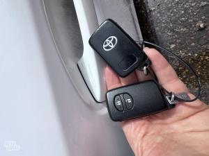 Белый Тойота Приус 2015 в Вильнюс, объемом двигателя 1.80 л и пробегом 407 тыс. км за 7950 €, фото 24 на AUTOMOTO.COM.LV