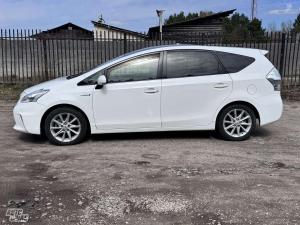 Balts Toyota Prius 2015 Viļņa, ar dzinēja tilpumu 1.80 L un nobraukumu 407 tūkst. km par 7950 €, foto 6 vietnē AUTOMOTO.COM.LV