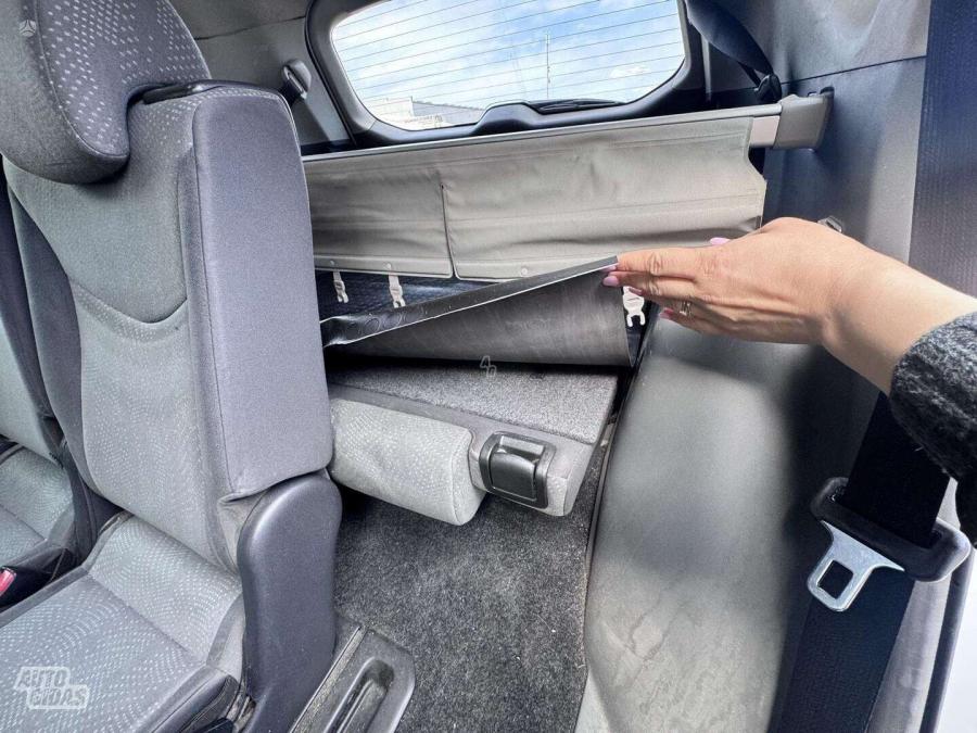 Balts Toyota Prius 2015 Viļņa, ar dzinēja tilpumu 1.80 L un nobraukumu 407 tūkst. km par 7950 €, foto 15 vietnē AUTOMOTO.COM.LV