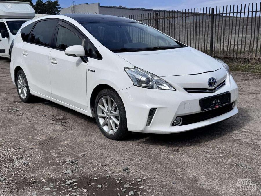Balts Toyota Prius 2015 Viļņa, ar dzinēja tilpumu 1.80 L un nobraukumu 407 tūkst. km par 7950 €, foto 1 vietnē AUTOMOTO.COM.LV