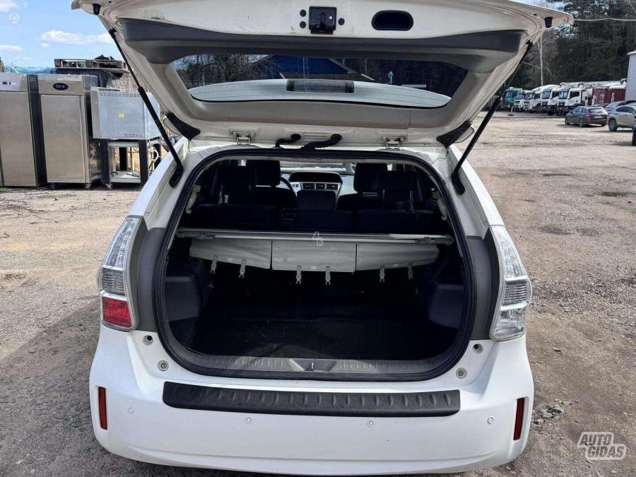 Balts Toyota Prius 2015 Viļņa, ar dzinēja tilpumu 1.80 L un nobraukumu 407 tūkst. km par 7950 €, foto 10 vietnē AUTOMOTO.COM.LV