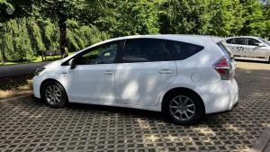 Balts Toyota Prius 2015 Viļņa, ar dzinēja tilpumu 1.80 L un nobraukumu 251 tūkst. km par 10900 €, foto 5 vietnē AUTOMOTO.COM.LV