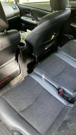 Balts Toyota Prius 2015 Viļņa, ar dzinēja tilpumu 1.80 L un nobraukumu 251 tūkst. km par 10900 €, foto 8 vietnē AUTOMOTO.COM.LV