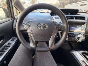 Balts Toyota Prius 2016 Viļņa, ar dzinēja tilpumu 1.80 L un nobraukumu 488 tūkst. km par 10500 €, foto 21 vietnē AUTOMOTO.COM.LV