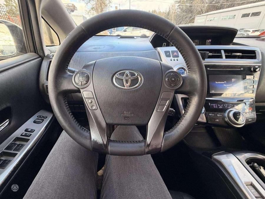 Balts Toyota Prius 2016 Viļņa, ar dzinēja tilpumu 1.80 L un nobraukumu 488 tūkst. km par 10500 €, foto 21 vietnē AUTOMOTO.COM.LV
