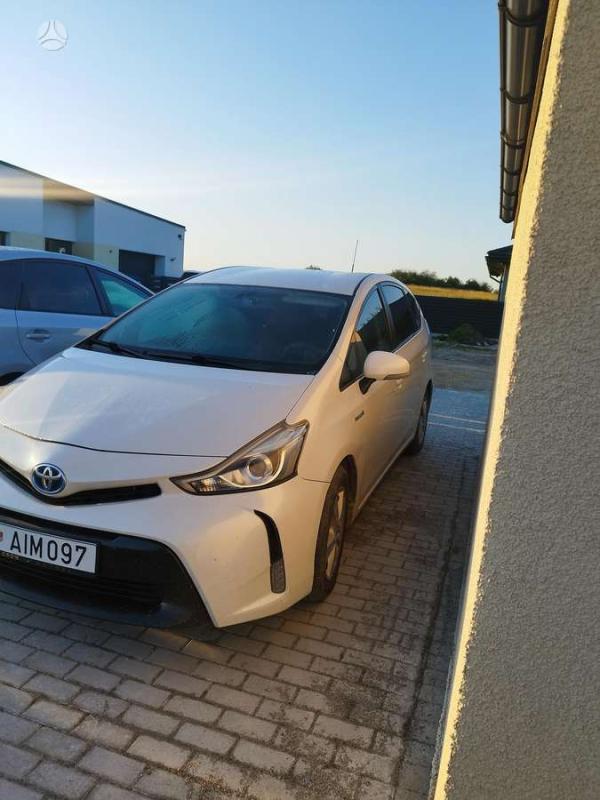 Balts Toyota Prius 2016 Kauņa, ar dzinēja tilpumu 1.80 L un nobraukumu 297 tūkst. km par 10900 €, foto 4 vietnē AUTOMOTO.COM.LV