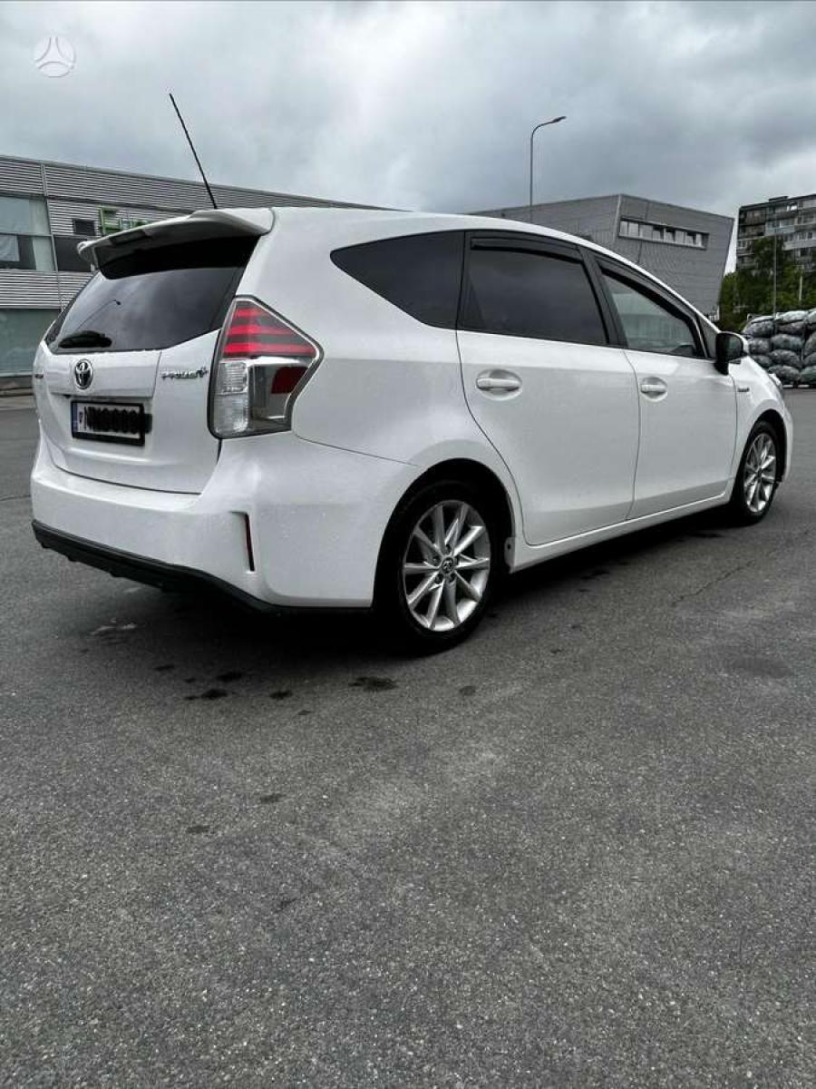 Balts Toyota Prius 2016 Viļņa, ar dzinēja tilpumu 1.80 L un nobraukumu 525 tūkst. km par 11999 €, foto 5 vietnē AUTOMOTO.COM.LV