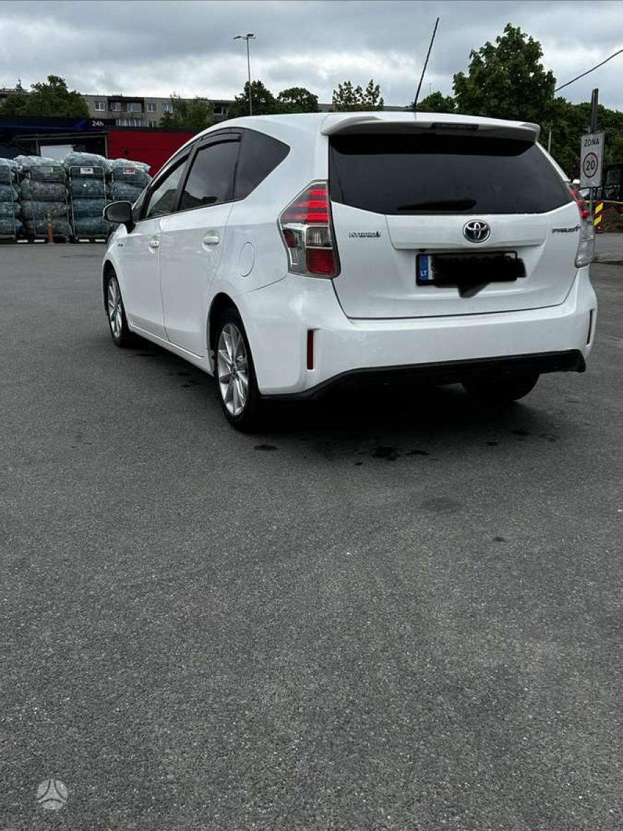 Balts Toyota Prius 2016 Viļņa, ar dzinēja tilpumu 1.80 L un nobraukumu 525 tūkst. km par 11999 €, foto 7 vietnē AUTOMOTO.COM.LV