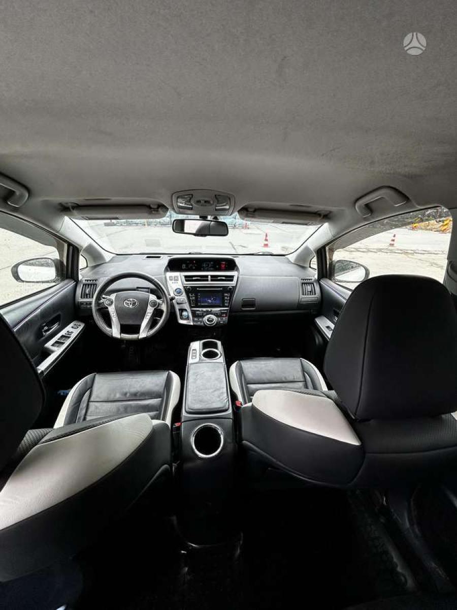 Balts Toyota Prius 2016 Viļņa, ar dzinēja tilpumu 1.80 L un nobraukumu 525 tūkst. km par 11999 €, foto 8 vietnē AUTOMOTO.COM.LV