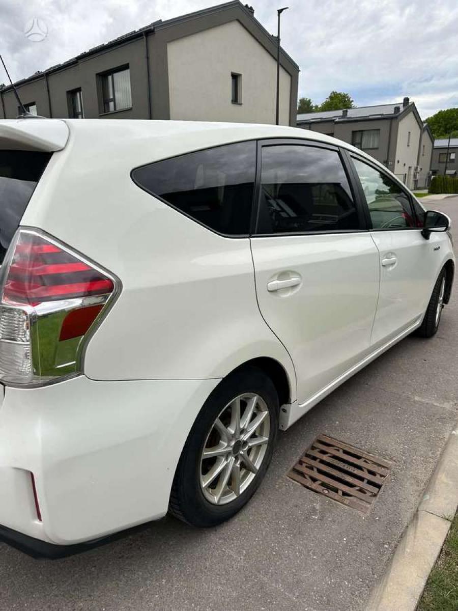 Balts Toyota Prius 2017 Kauņa, ar dzinēja tilpumu 1.80 L un nobraukumu 480 tūkst. km par 11500 €, foto 6 vietnē AUTOMOTO.COM.LV
