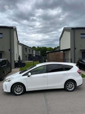 Balts Toyota Prius 2017 Kauņa, ar dzinēja tilpumu 1.80 L un nobraukumu 480 tūkst. km par 11500 €, foto 7 vietnē AUTOMOTO.COM.LV