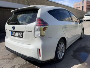 Белый Тойота Приус 2018 в Вильнюс, объемом двигателя 1.80 л и пробегом 237 тыс. км за 13300 €, фото 5 на AUTOMOTO.COM.LV