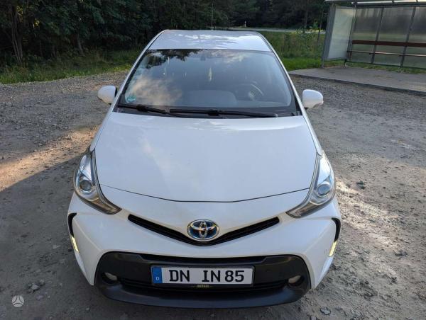 Toyota Prius 2018 Klaipėda vietnē Balts Toyota Prius 2018 Klaipėda, ar dzinēja tilpumu 1.80 L un nobraukumu 276 tūkst. km par 12800 €, foto 1 vietnē AUTOMOTO.COM.LV