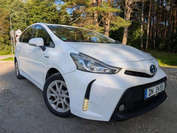 Toyota Prius 2018 Klaipėda vietnē Balts Toyota Prius 2018 Klaipėda, ar dzinēja tilpumu 1.80 L un nobraukumu 276 tūkst. km par 12800 €, foto 3 vietnē AUTOMOTO.COM.LV