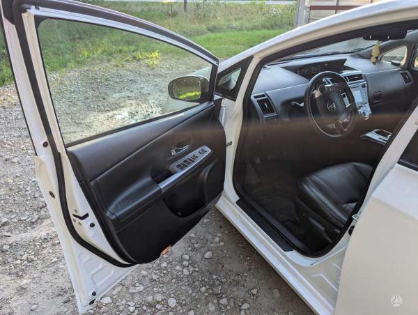 Toyota Prius 2018 Klaipėda vietnē Balts Toyota Prius 2018 Klaipėda, ar dzinēja tilpumu 1.80 L un nobraukumu 276 tūkst. km par 12800 €, foto 11 vietnē AUTOMOTO.COM.LV
