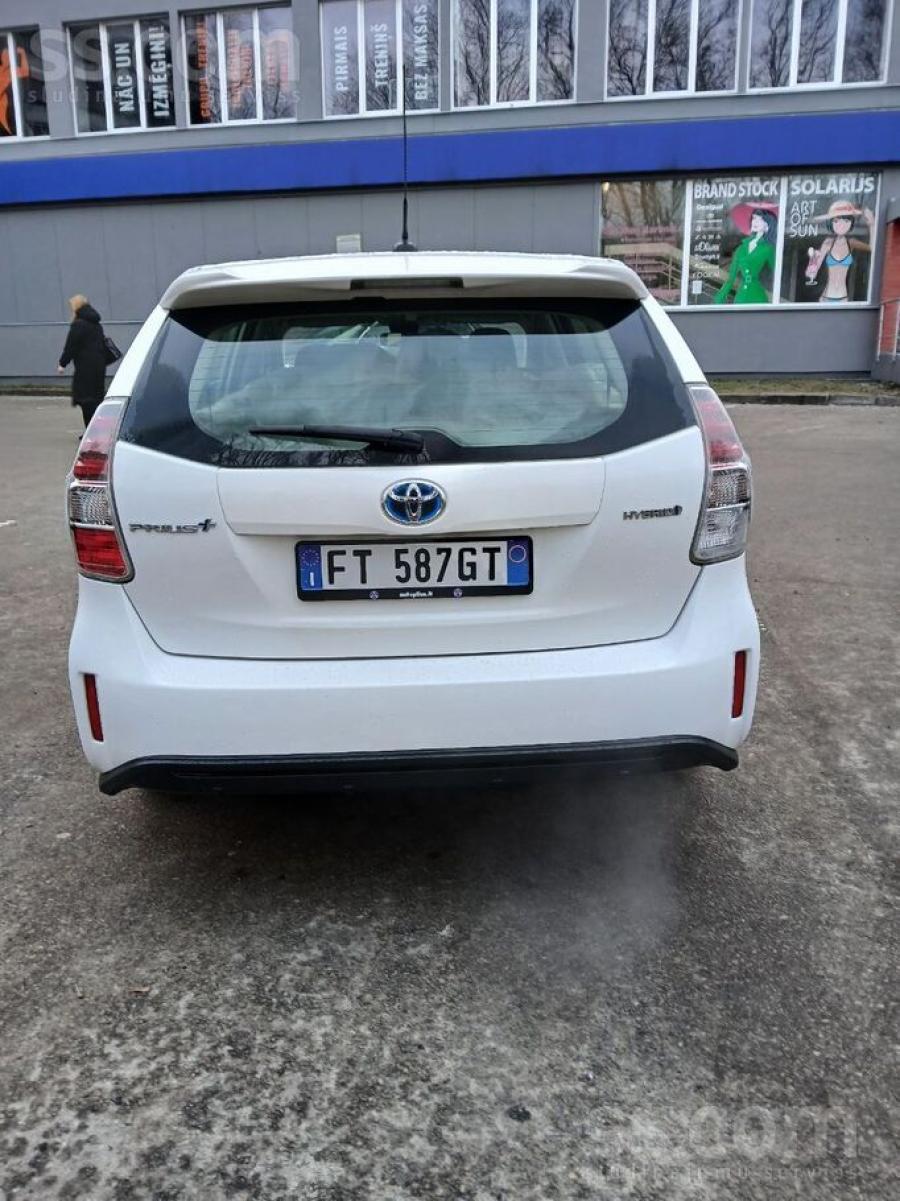 Balts Toyota Prius 2019 Rīga, ar dzinēja tilpumu 1.80 L un nobraukumu 216 tūkst. km par 13200 €, foto 5 vietnē AUTOMOTO.COM.LV