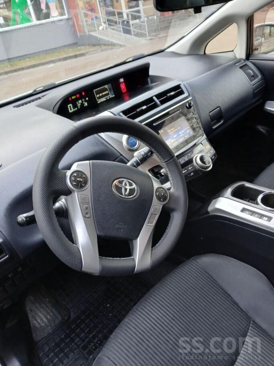 Balts Toyota Prius 2019 Rīga, ar dzinēja tilpumu 1.80 L un nobraukumu 216 tūkst. km par 13200 €, foto 12 vietnē AUTOMOTO.COM.LV