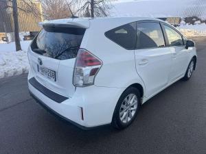 White Toyota Prius 2019 in Klaipeda, with an engine capacity of 1.80 L and mileage of 245 thousand km for 11300 €, photo 2 on AUTOMOTO.COM.LV