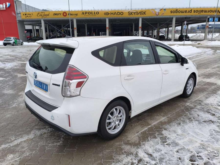 Balts Toyota Prius 2019 Viļņa, ar dzinēja tilpumu 1.80 L un nobraukumu 218 tūkst. km par 12500 €, foto 4 vietnē AUTOMOTO.COM.LV