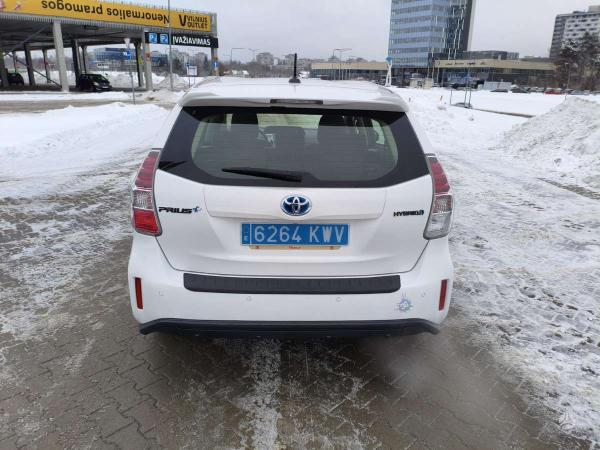 Balts Toyota Prius 2019 Viļņa, ar dzinēja tilpumu 1.80 L un nobraukumu 218 tūkst. km par 12500 €, foto 5 vietnē AUTOMOTO.COM.LV