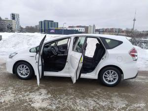 Balts Toyota Prius 2019 Viļņa, ar dzinēja tilpumu 1.80 L un nobraukumu 218 tūkst. km par 12500 €, foto 10 vietnē AUTOMOTO.COM.LV