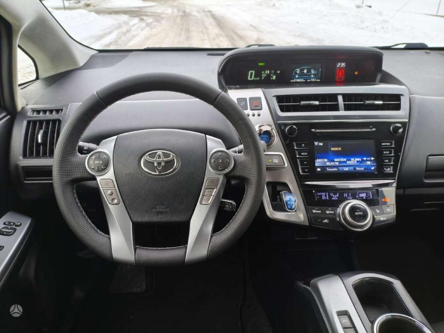 Balts Toyota Prius 2019 Viļņa, ar dzinēja tilpumu 1.80 L un nobraukumu 218 tūkst. km par 12500 €, foto 18 vietnē AUTOMOTO.COM.LV