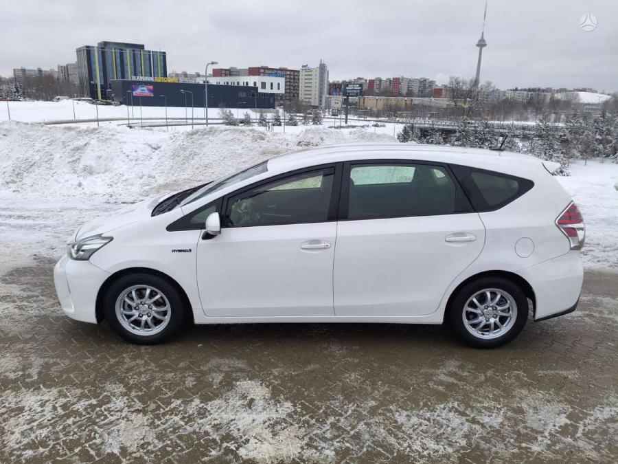 Balts Toyota Prius 2019 Viļņa, ar dzinēja tilpumu 1.80 L un nobraukumu 218 tūkst. km par 12500 €, foto 23 vietnē AUTOMOTO.COM.LV