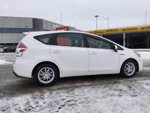 Balts Toyota Prius 2019 Viļņa, ar dzinēja tilpumu 1.80 L un nobraukumu 218 tūkst. km par 12500 €, foto 31 vietnē AUTOMOTO.COM.LV