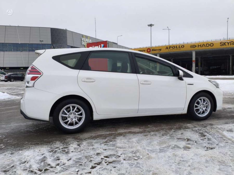 Balts Toyota Prius 2019 Viļņa, ar dzinēja tilpumu 1.80 L un nobraukumu 218 tūkst. km par 12500 €, foto 31 vietnē AUTOMOTO.COM.LV
