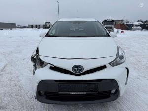 White Toyota Prius 2019 in Vilnius, with an engine capacity of 1.80 L and mileage of 261 thousand km for 8800 €, photo 2 on AUTOMOTO.COM.LV
