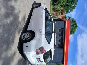 Balts Toyota Prius 2019 Rīga, ar dzinēja tilpumu 1.80 L un nobraukumu 240 tūkst. km par 12500 €, foto 18 vietnē AUTOMOTO.COM.LV