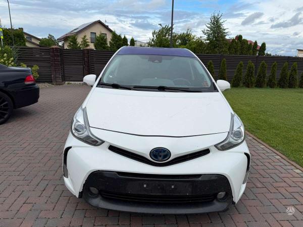 Balts Toyota Prius 2019 Kauņa, ar dzinēja tilpumu 0.00 L un nobraukumu 480 tūkst. km par 11700 €, foto 1 vietnē AUTOMOTO.COM.LV