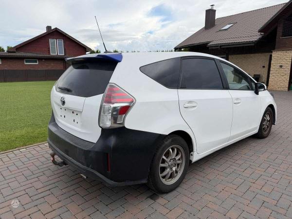 Balts Toyota Prius 2019 Kauņa, ar dzinēja tilpumu 0.00 L un nobraukumu 480 tūkst. km par 11700 €, foto 5 vietnē AUTOMOTO.COM.LV