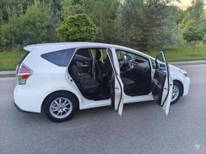Белый Тойота Приус 2019 в Вильнюс, объемом двигателя 1.80 л и пробегом 198 тыс. км за 13490 €, фото 11 на AUTOMOTO.COM.LV