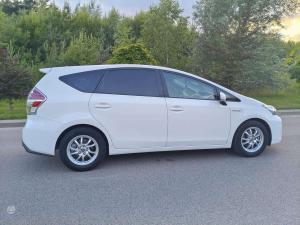 Белый Тойота Приус 2019 в Вильнюс, объемом двигателя 1.80 л и пробегом 198 тыс. км за 13490 €, фото 31 на AUTOMOTO.COM.LV